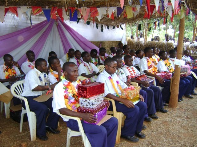 Hanga News: October 2010